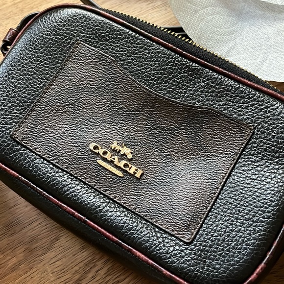 Coach | Bags | Coach Crossbody Pebbled Leather And Monogram Style F391 ...